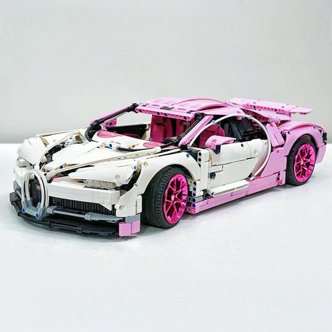 1: 8 Pink Bugatti Chiron Collector's Edition (4031 Pcs) | BAV BRICK
