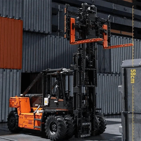 THE ULTIMATE STACKER (4578 PCS) | BAV BRICK